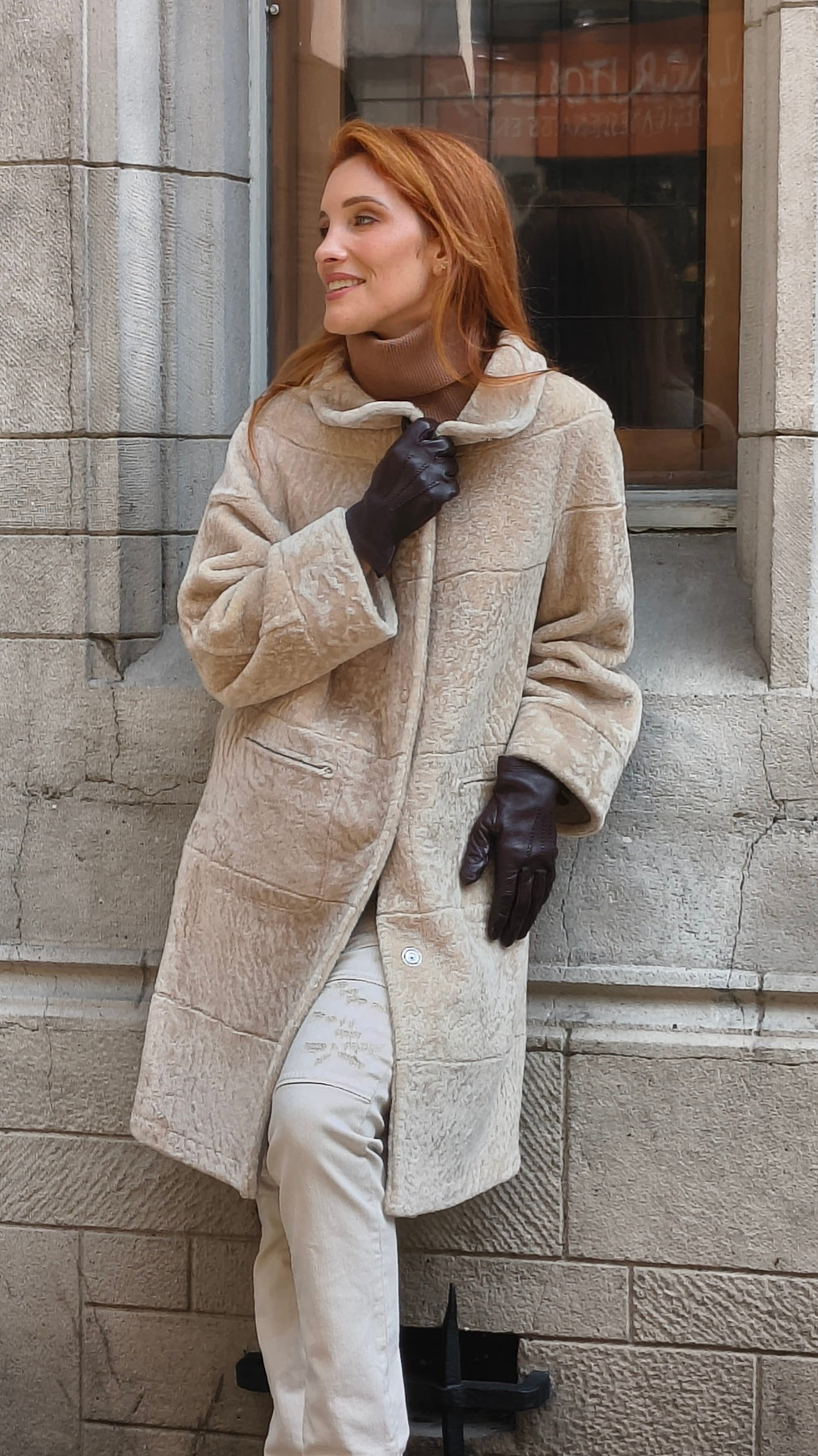 Abrigo/ Gamulán Astracán Chamonix Beige Reversible – Boloma Leathers